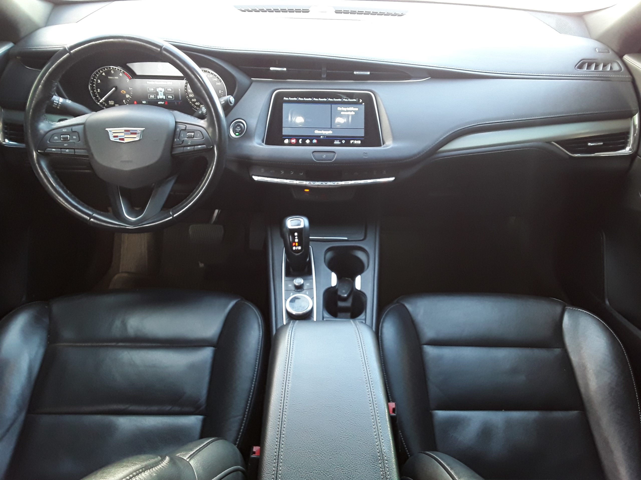 CADILLAC XT4 - Autos CR3
