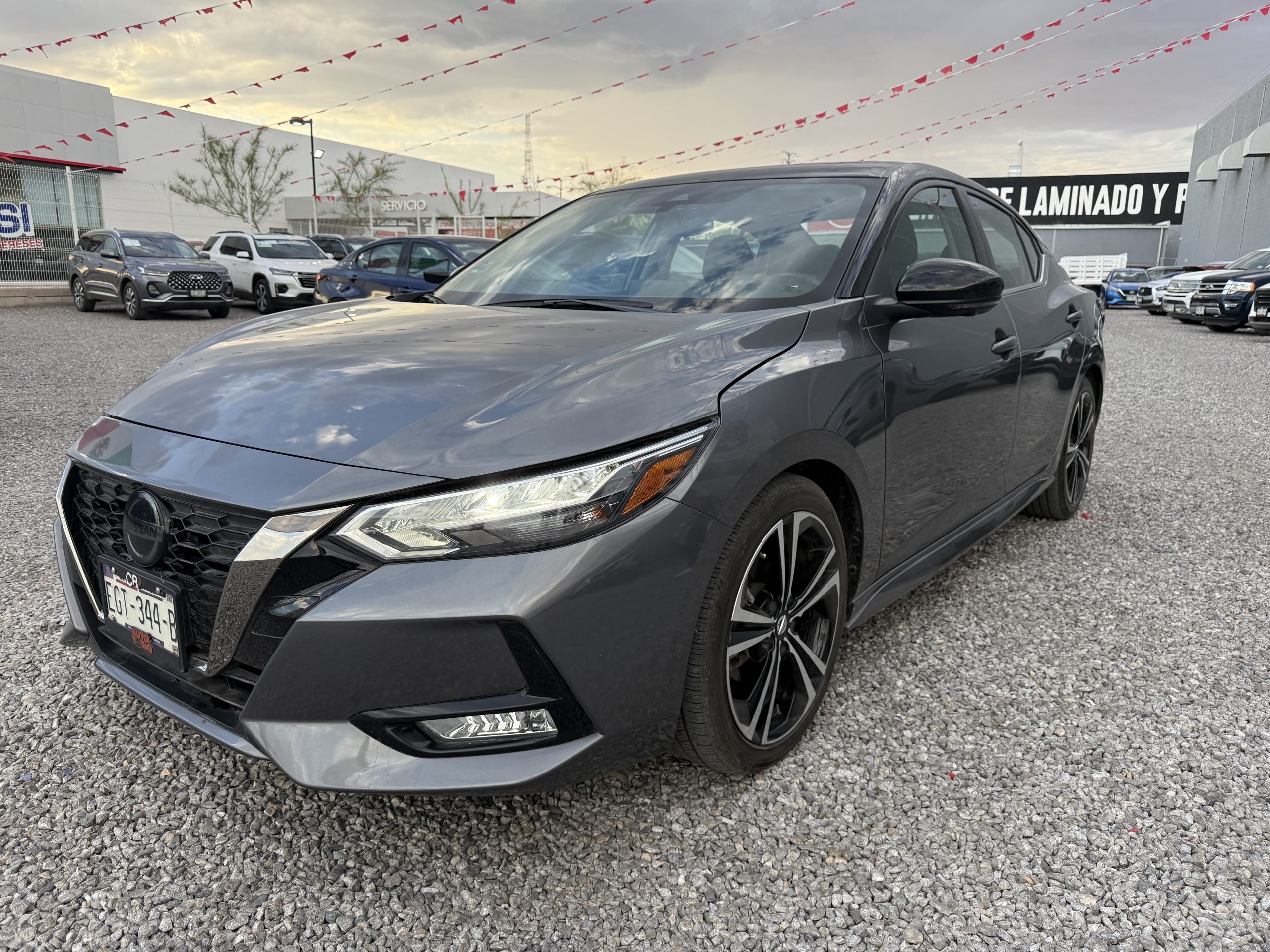 NISSAN SENTRA - Autos CR3